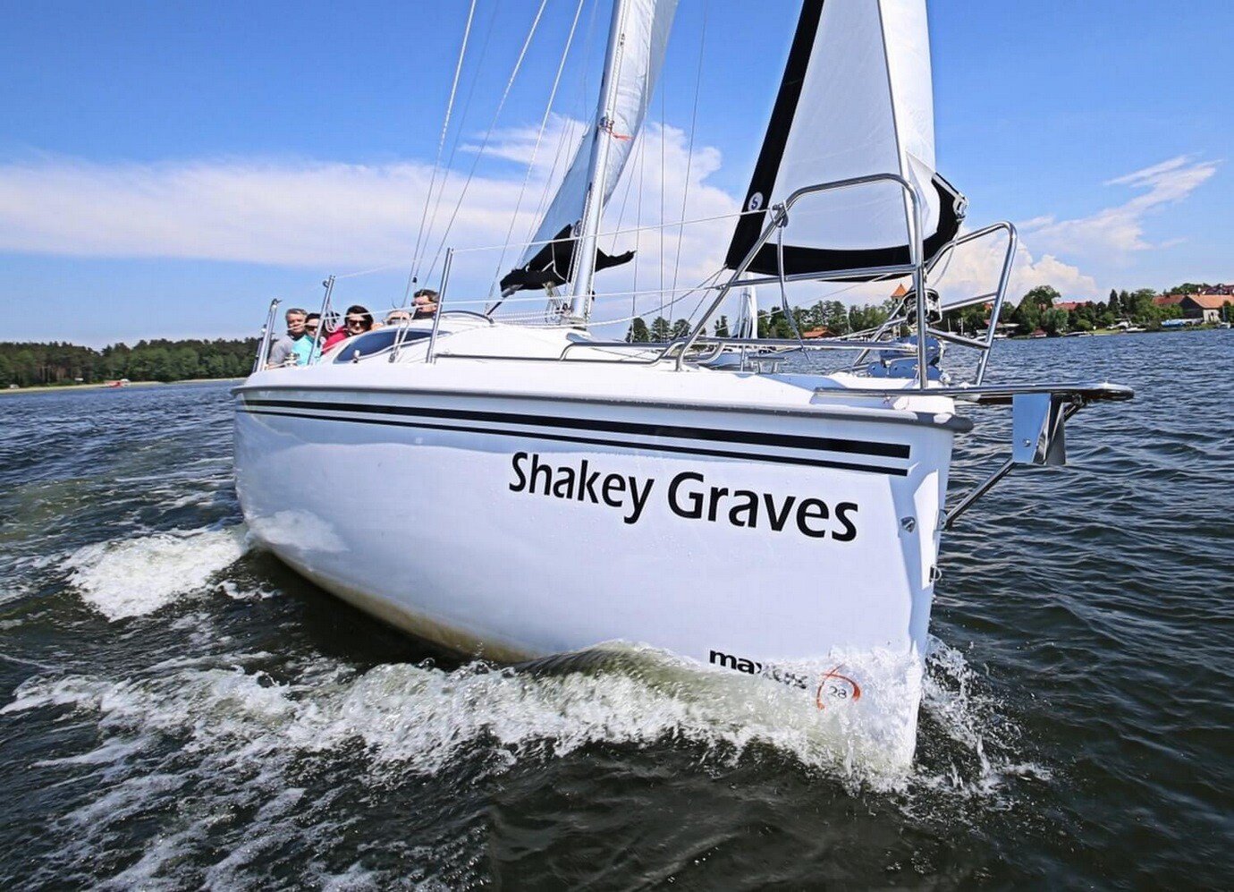 Czarter jachtu MAXUS 28 na Mazurach